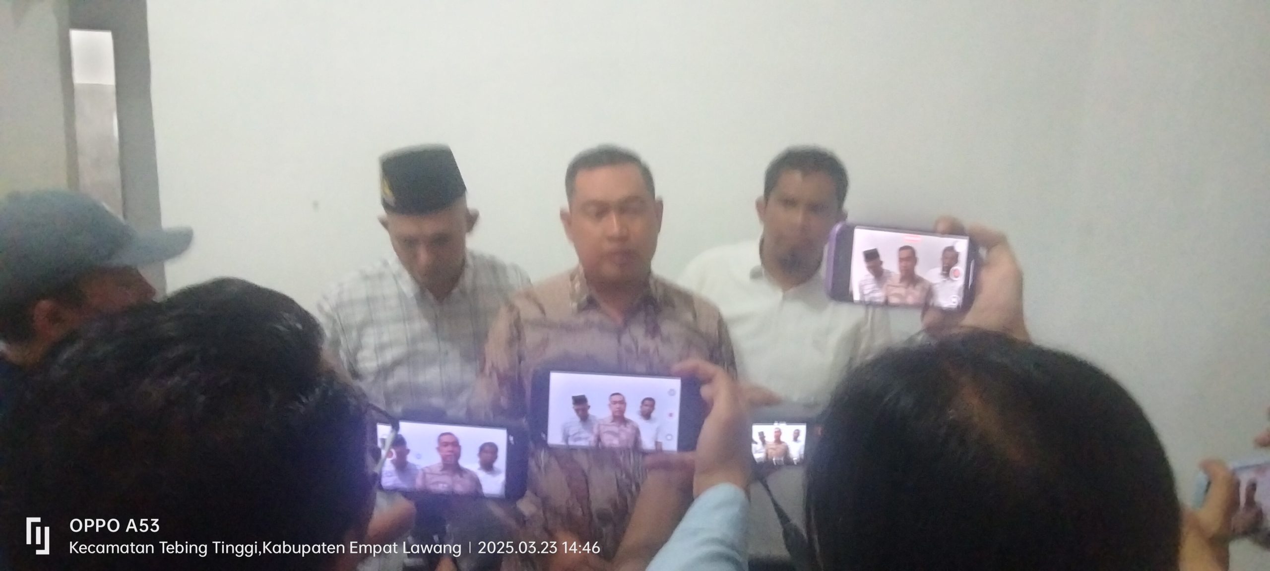 Pleno Terbuka Pengundian Penetapan Nomor Urut Pasangan calon Bupati dan Wakil Bupati Empat ...